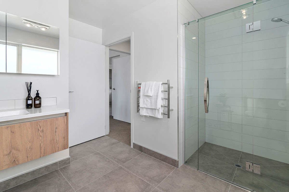 Lynmore Rise - Classic Life